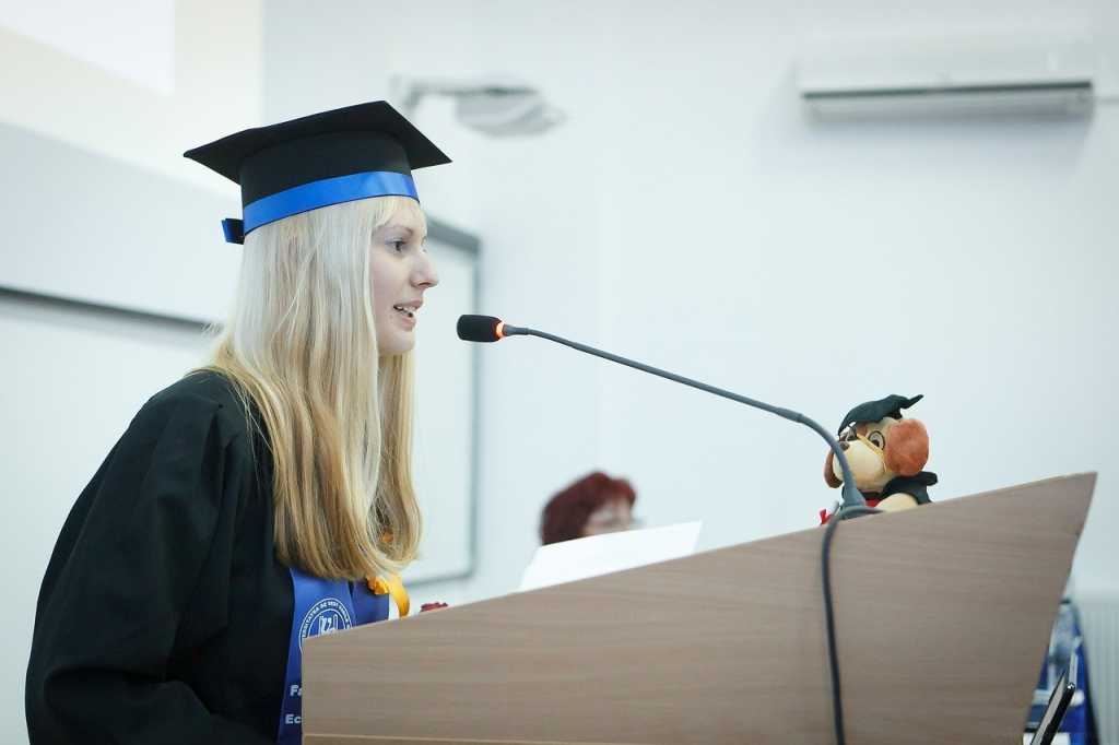 Top Ways to Quickly Get a College Degree - The World Financial Review